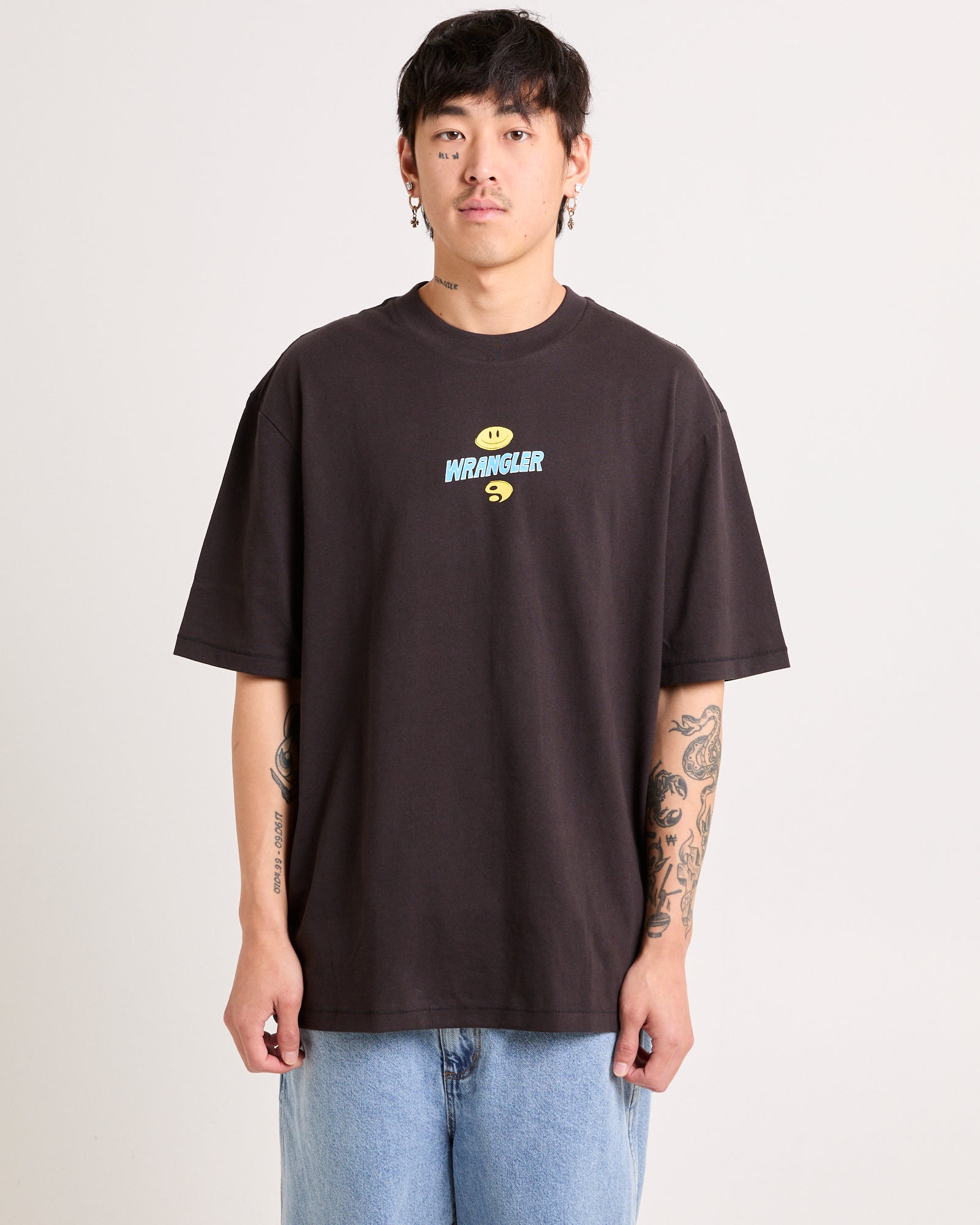 World Tour Slacker T-Shirt – General Pants Co.